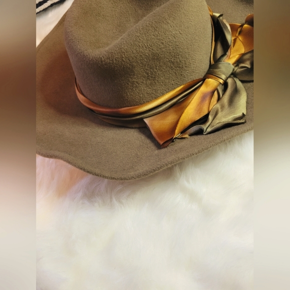 Hanna Rae | Accessories | Hanna Rae Designs Wide Brim Sage Green Tan ...